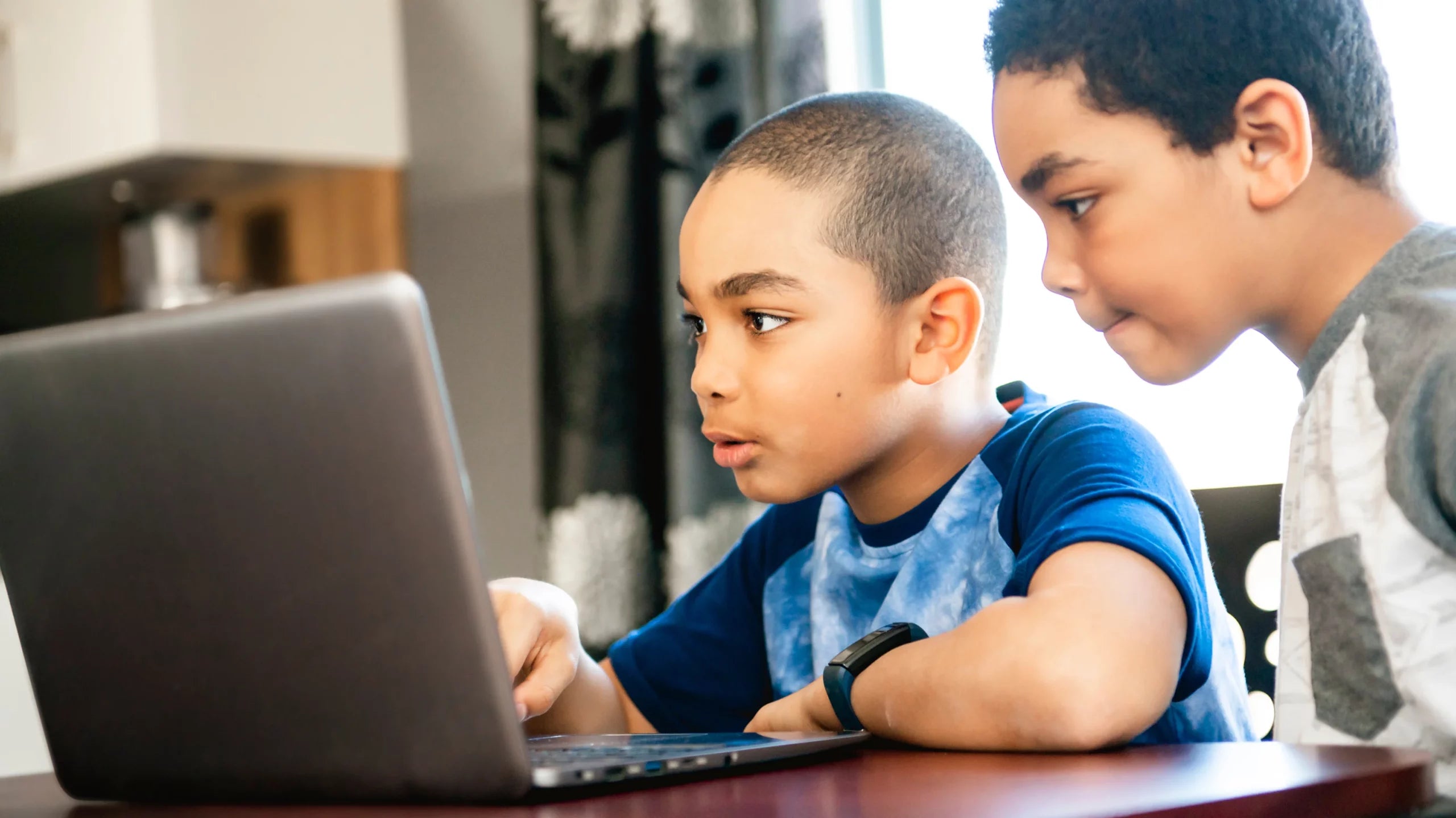 Laptops for Children: Choosing the Right Laptop for Your Child's Needs ...